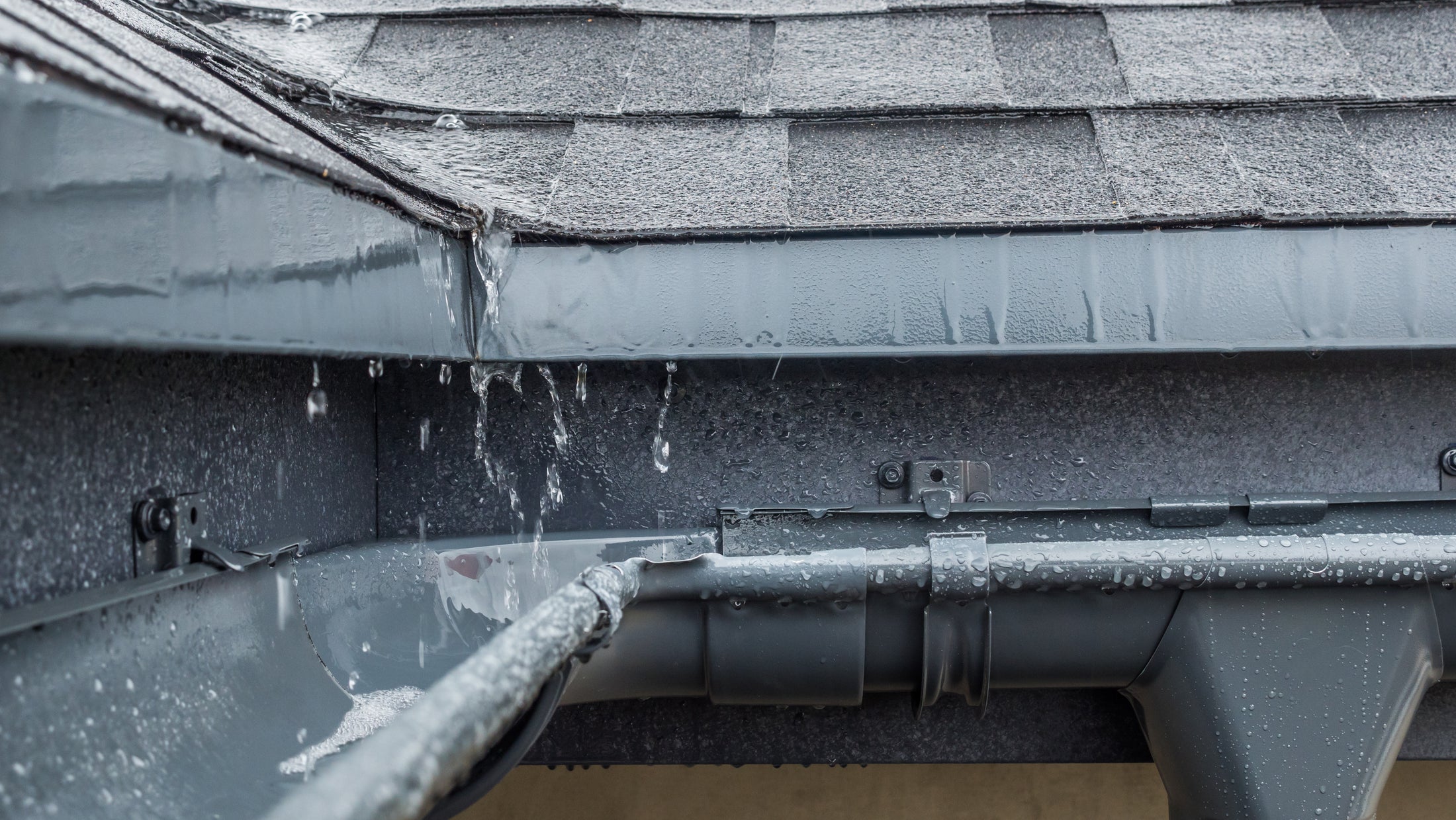 How to instantly seal a leaking roof | Polar Specialist Coatings
